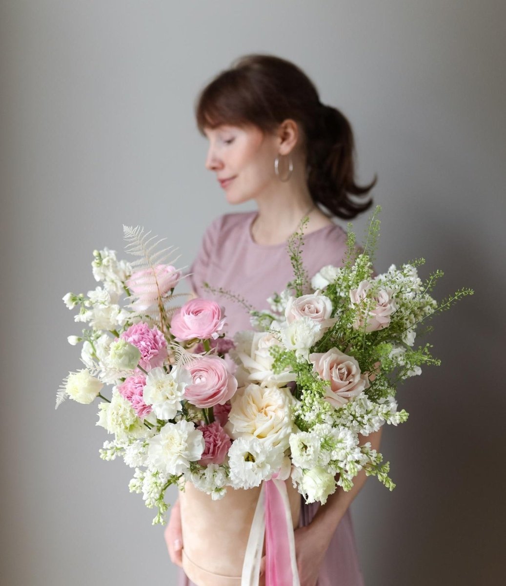 Lisianthus bouquets delivery in Los Angeles - Bloom Boom Shop